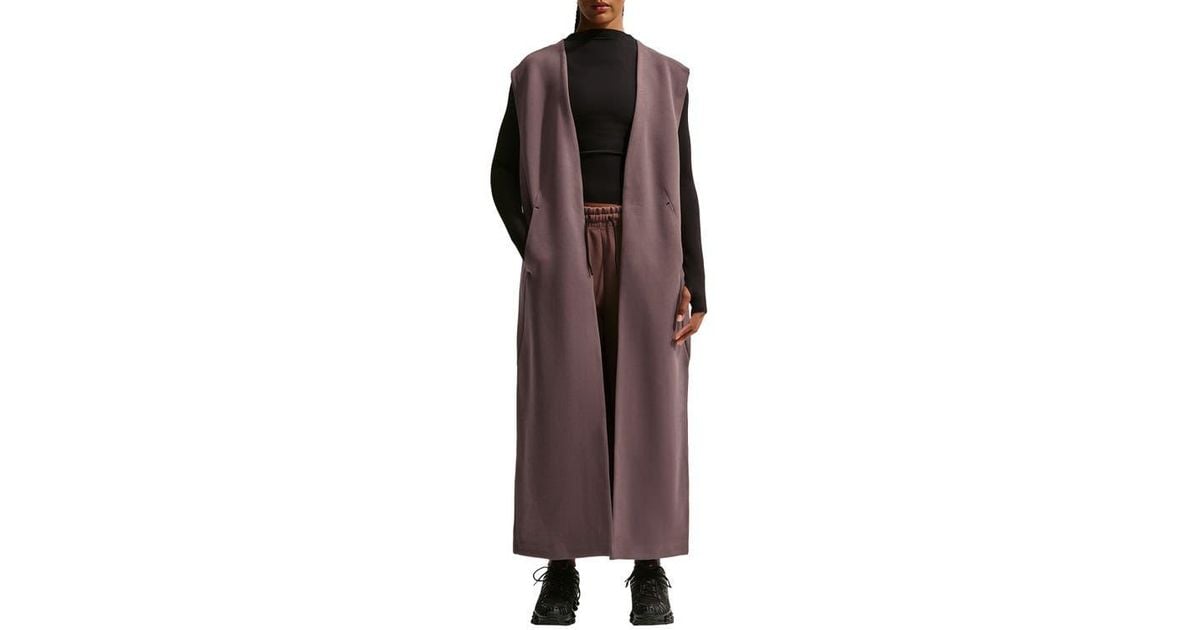 Nike Oversized Sleeveless Tech Fleece Duster in Brown | Lyst