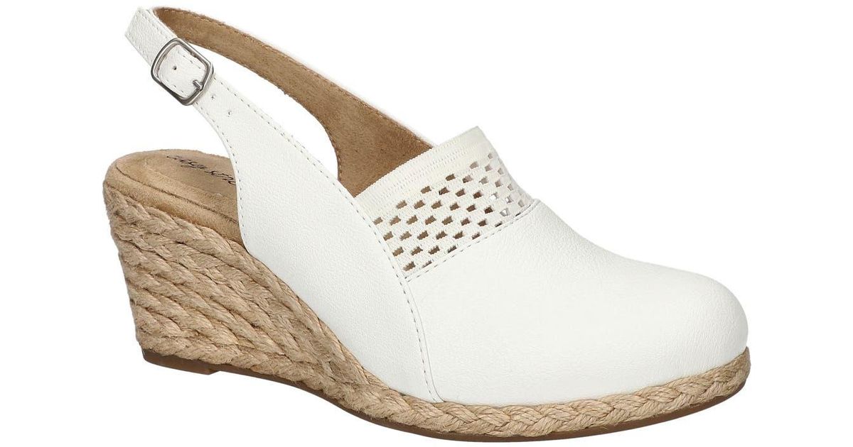 Easy Street Aloha Slingback Espadrille Wedge Pump in White | Lyst