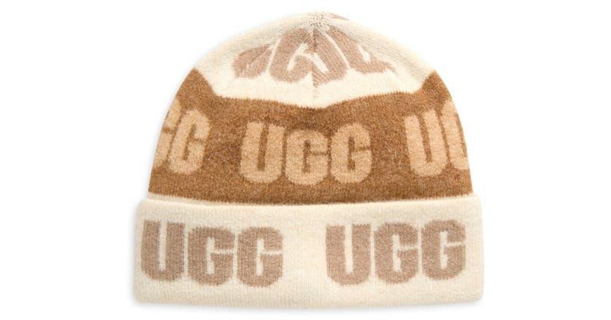 UGG Logo Jacquard Beanie in Natural | Lyst