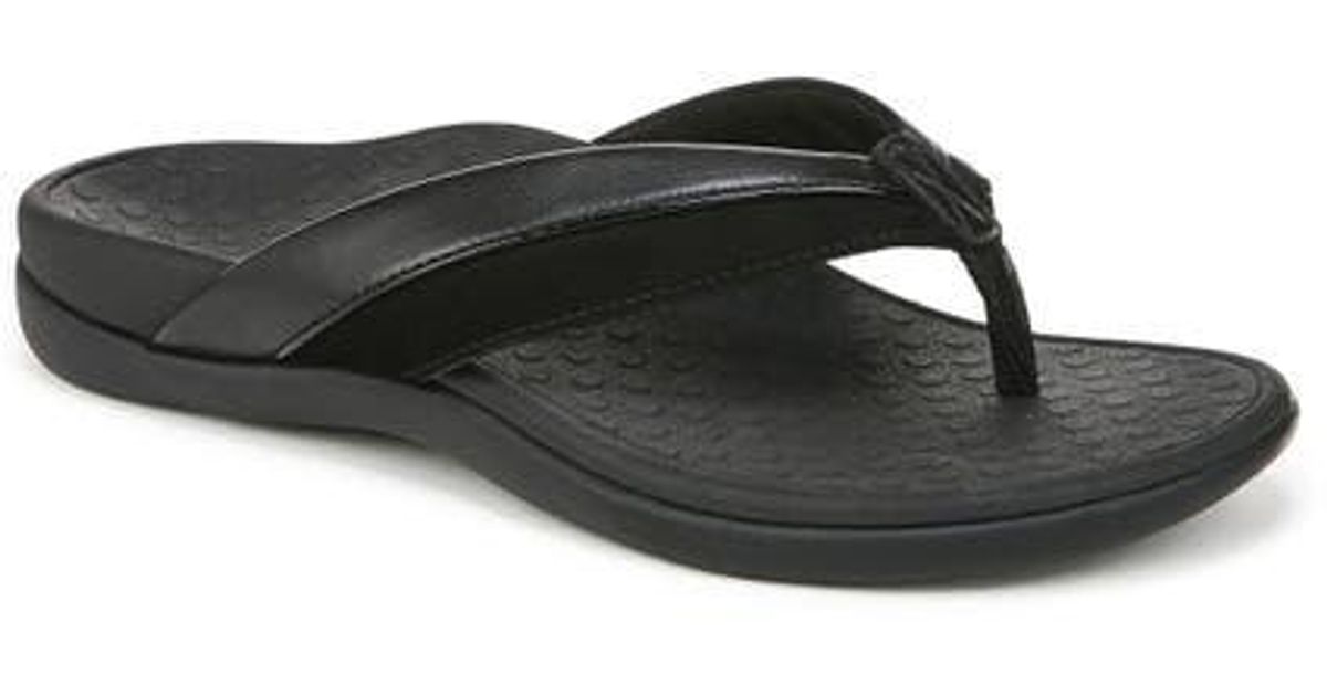Vionic Shore Flip Flop in Black | Lyst