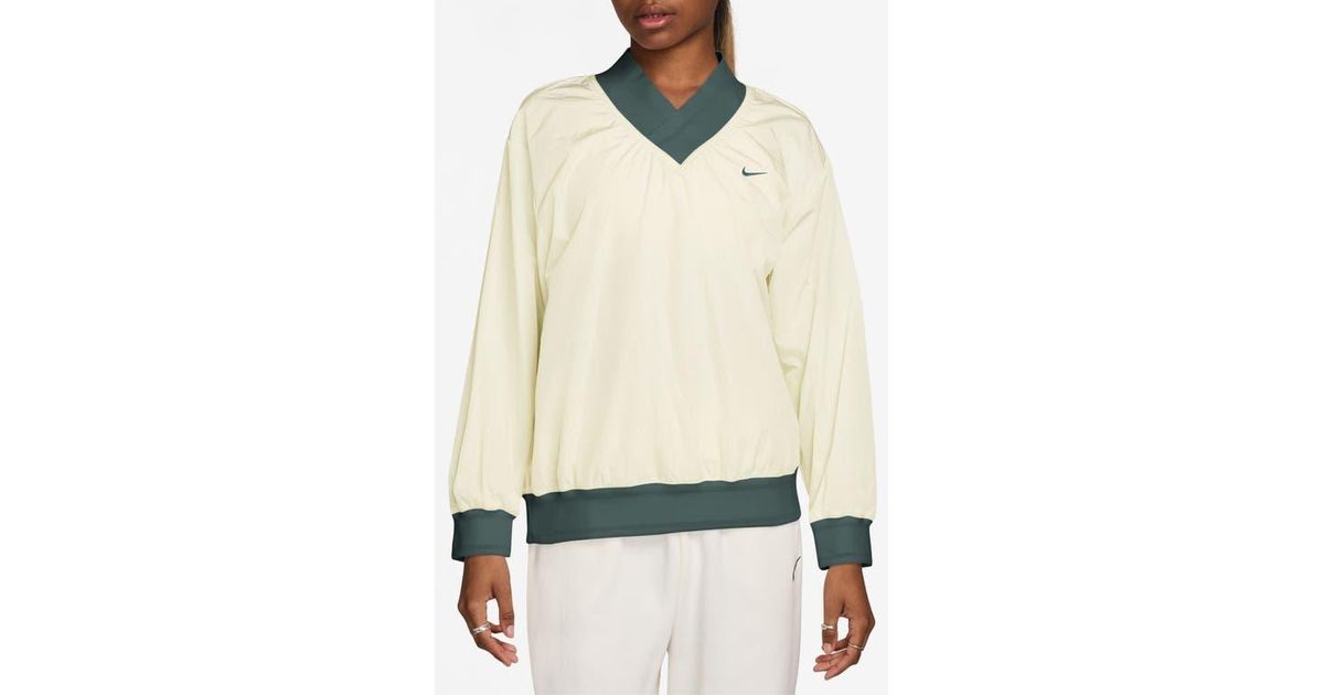 Nike Sportswear Essential Woven Top in White | Lyst