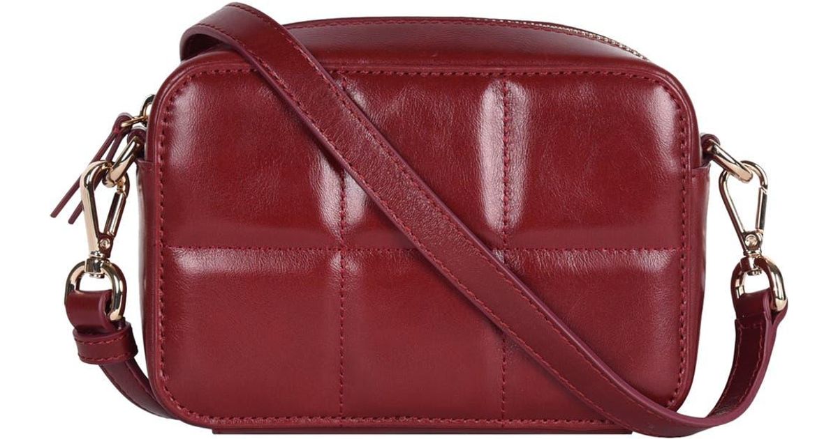 HYER GOODS Upcycled Leather Quilted Camera Bag in Red | Lyst