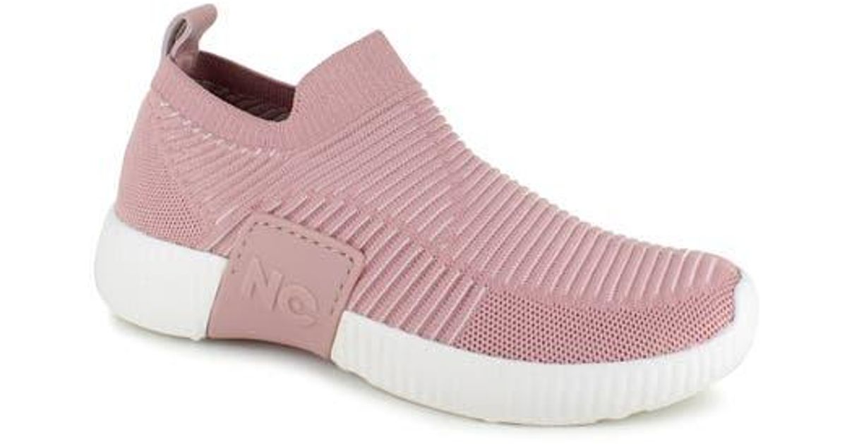 National Comfort Karra Slip-On Sneaker in Pink | Lyst
