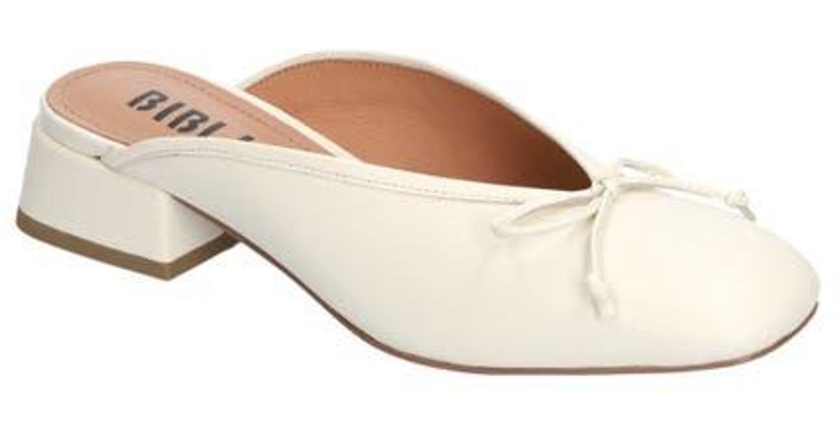 Bibi Lou Suzy Bow Mule in Natural | Lyst