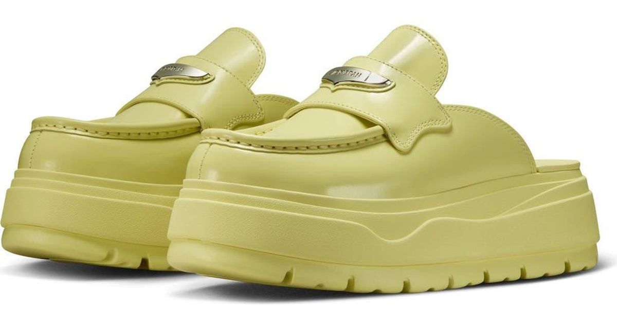Nike Air Loafer Mule in Yellow | Lyst