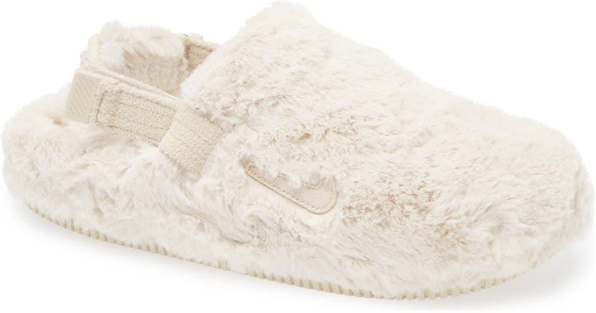 Nike Calm Faux Fur Mule in White | Lyst