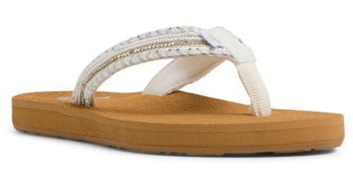 Roxy Embellished Flip Flop in Metallic | Lyst