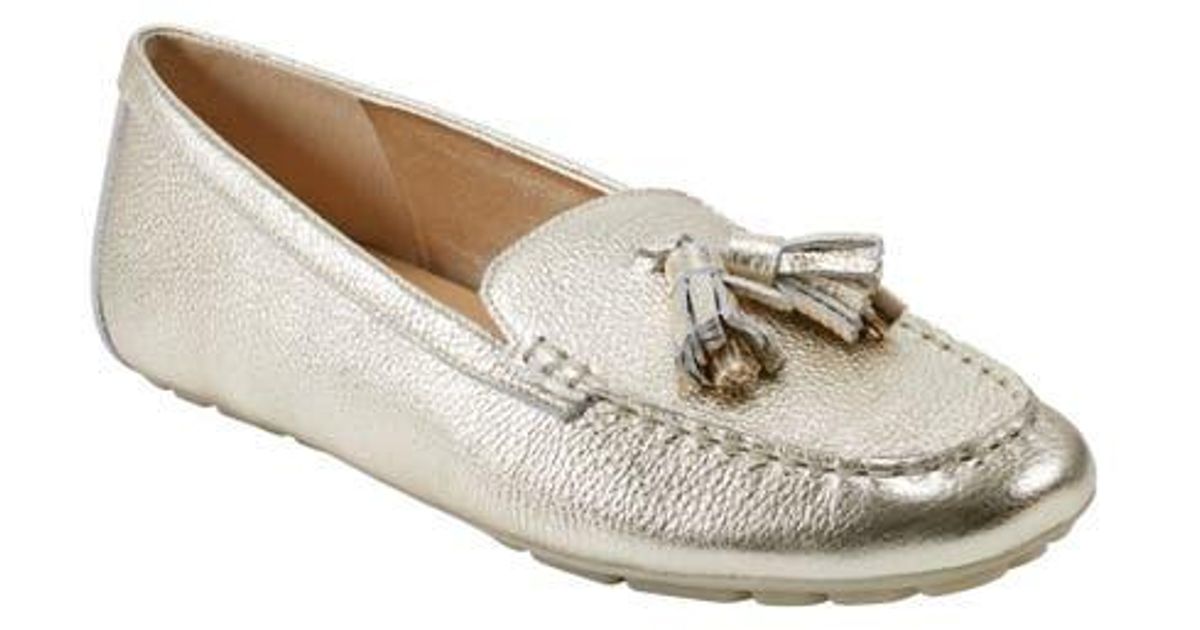 Marc Fisher Layney Driving Loafer in White | Lyst