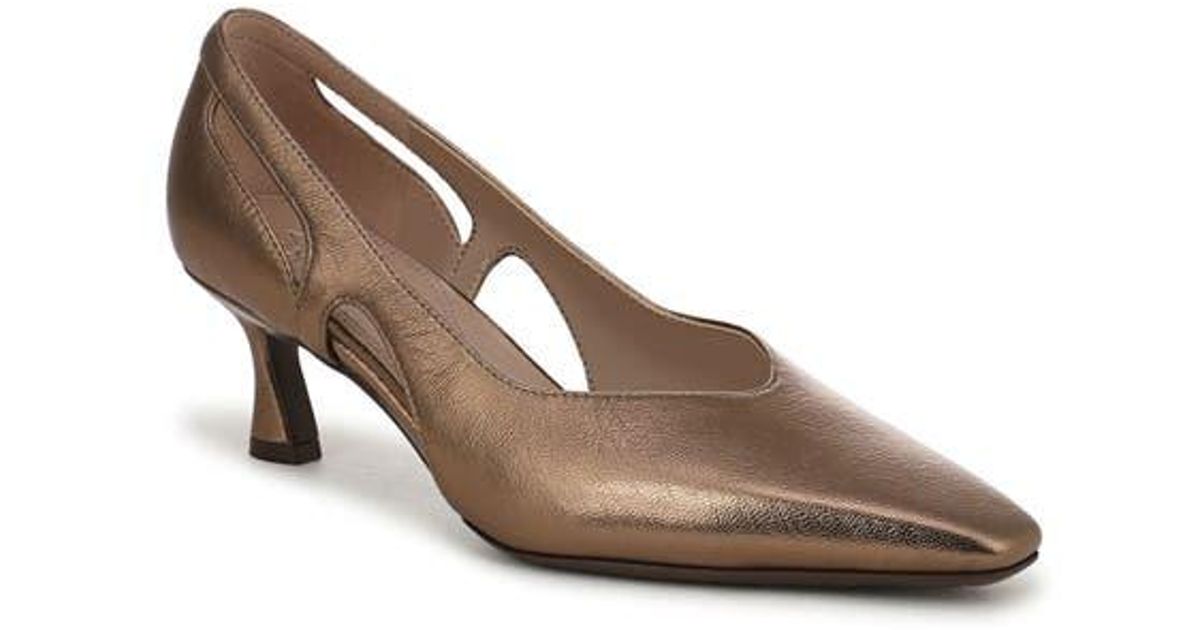 Naturalizer Gracie Pointed Toe Pump in Brown | Lyst