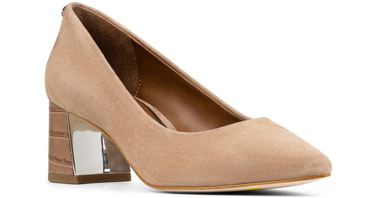 Donald J Pliner Suzette Pointed Toe Pump in Natural | Lyst