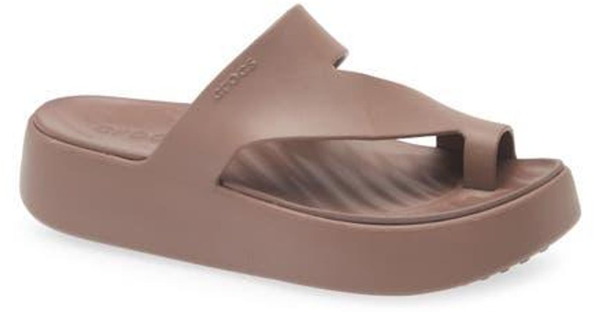 Crocs™ Getaway Toe Loop Platform Sandal in Brown | Lyst