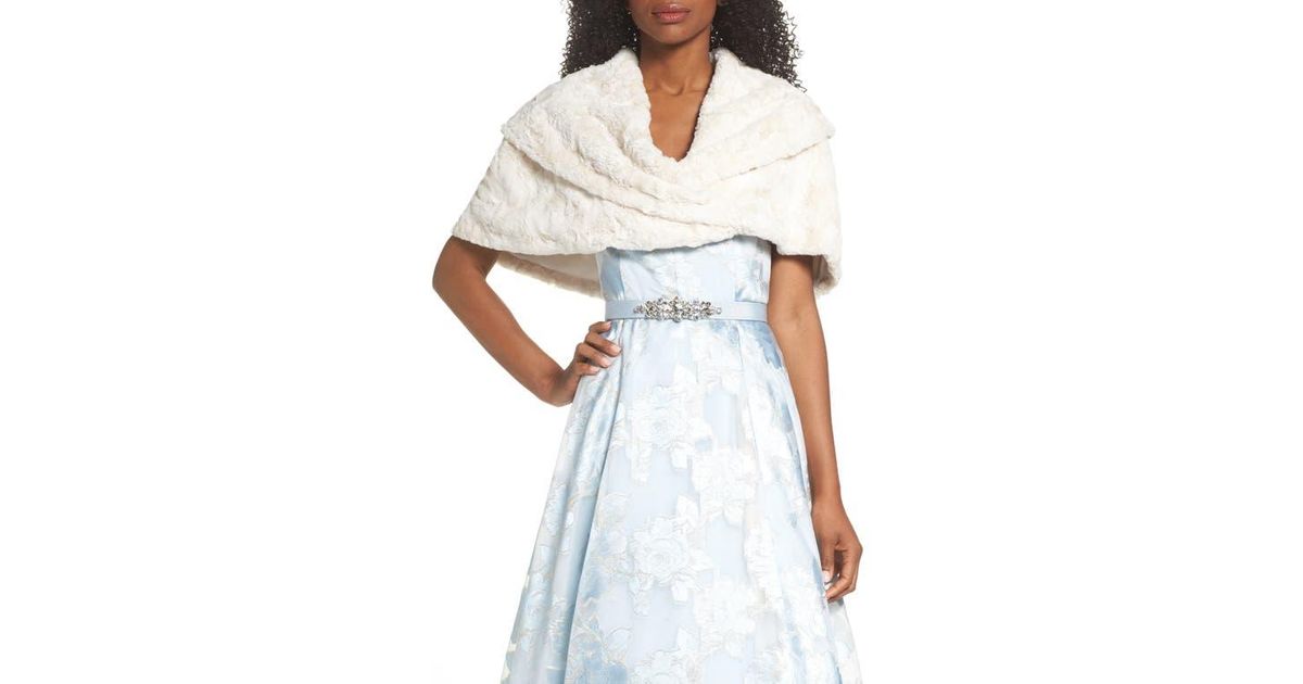 Eliza J Faux Fur Stole in White | Lyst