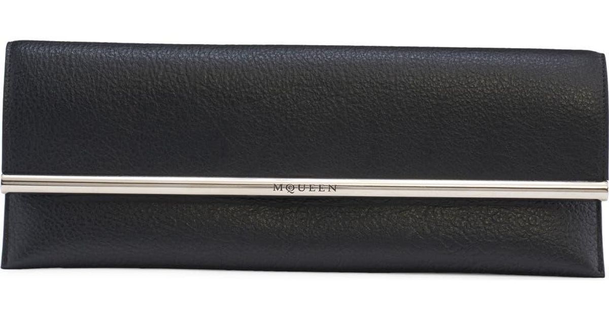 Alexander McQueen T-Bar Long Clutch in Black | Lyst