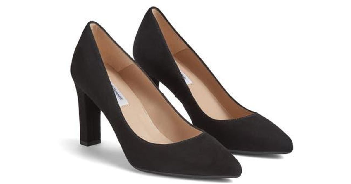 LK Bennett Tess Pointed Toe Pump in Black | Lyst
