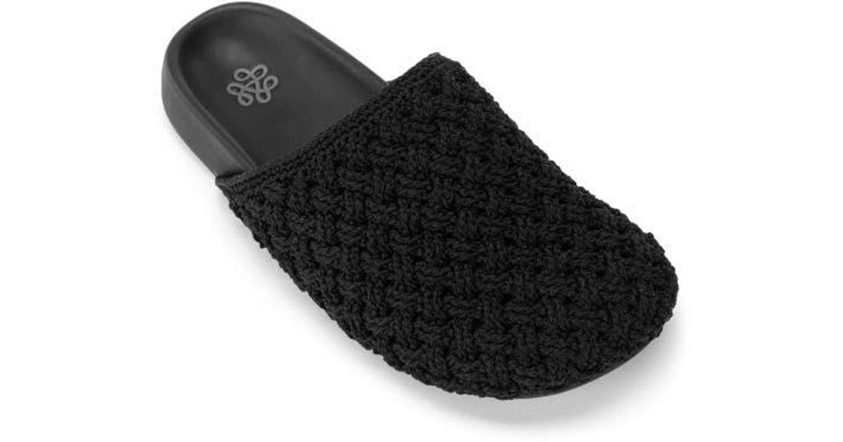 The Sak Bolinas Crochet Clog Shoe in Black | Lyst