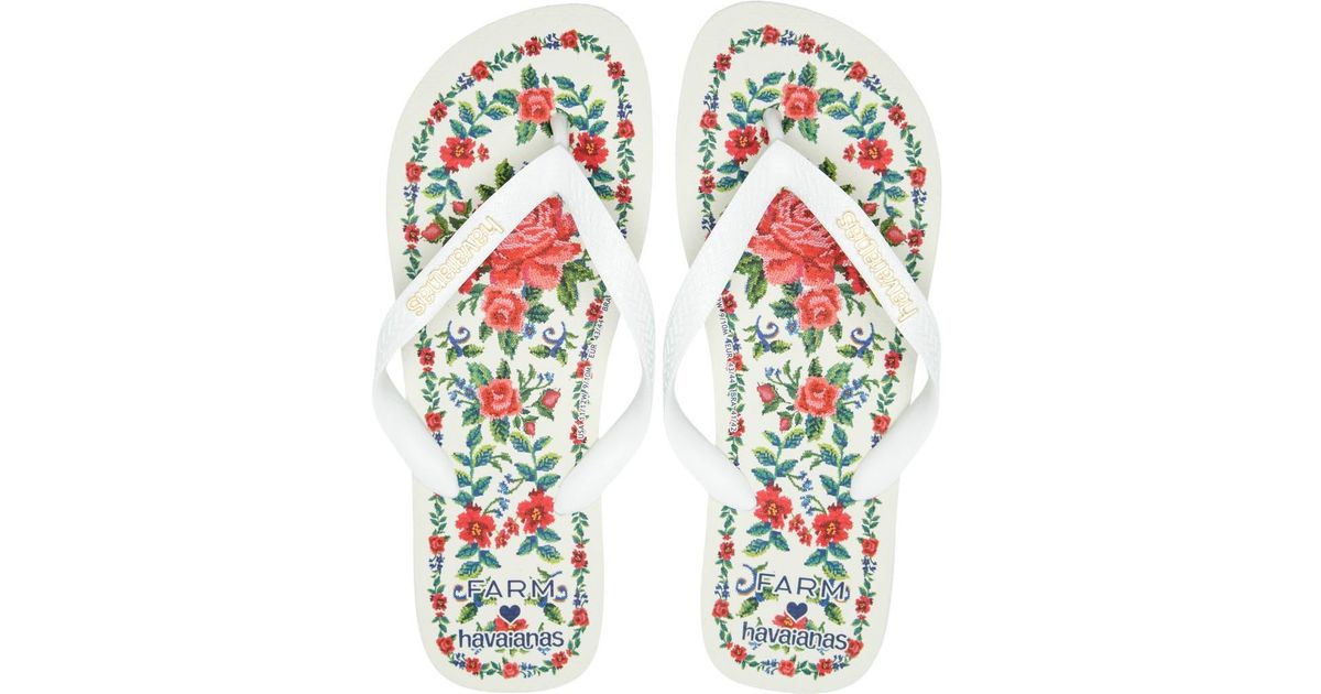 Havaianas X Farm Rio Floral Tapestry Flip Flop in White | Lyst