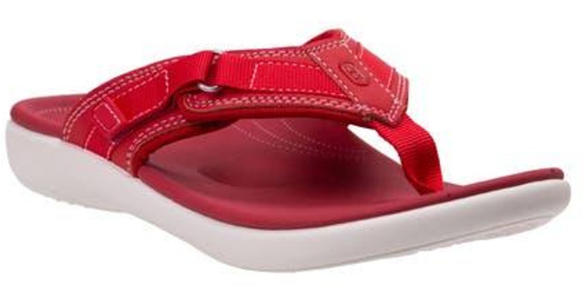 Revitalign Yumi Northfork Flip Flop in Red | Lyst