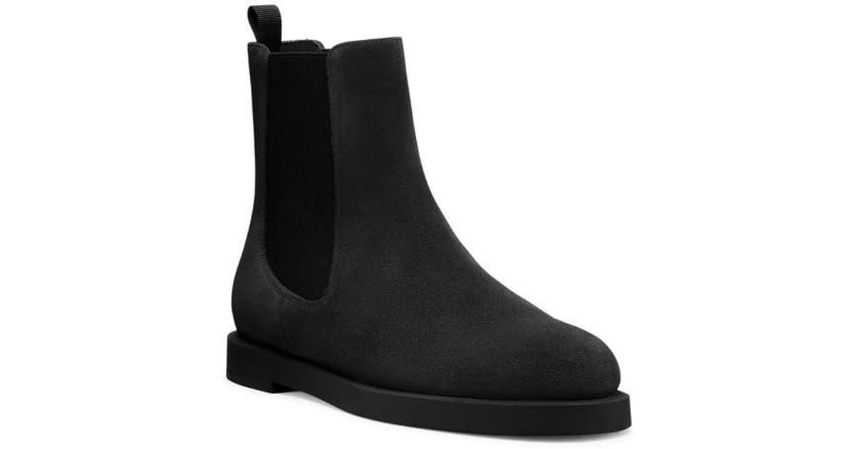 Stuart Weitzman Izzie Chelsea Boot in Black | Lyst