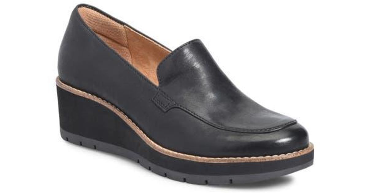 Comfortiva Farland Wedge Loafer in Gray | Lyst