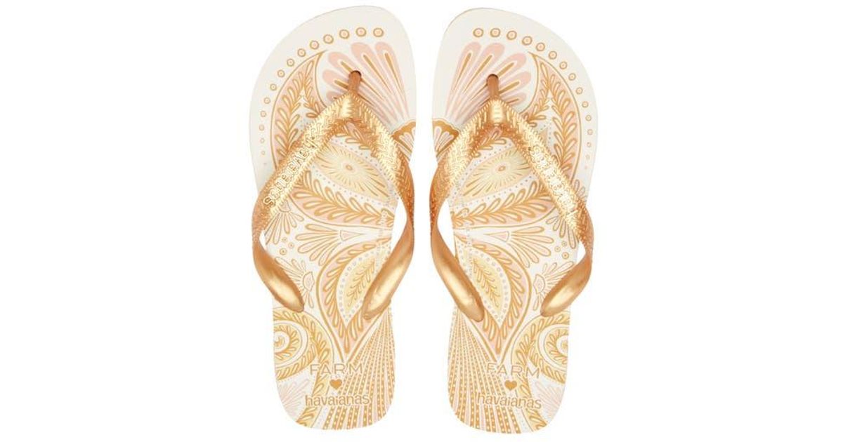 Havaianas X Farm Rio Papillon Flip Flop in Natural | Lyst