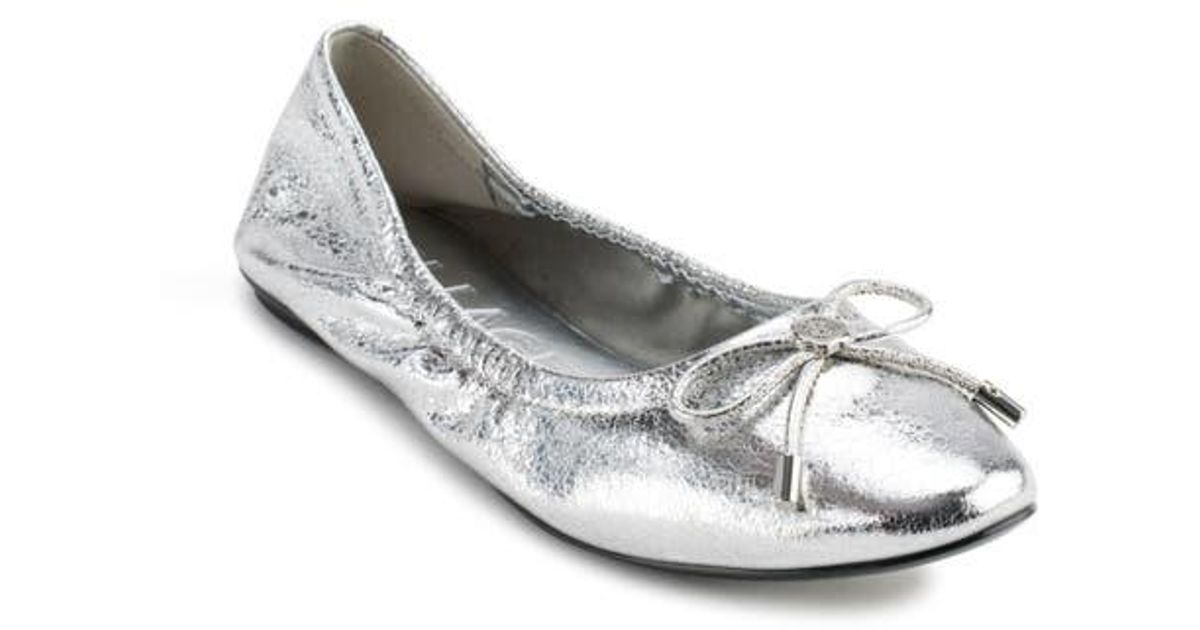 KARL LAGERFELD Velma Metallic Ballet Flat in White | Lyst