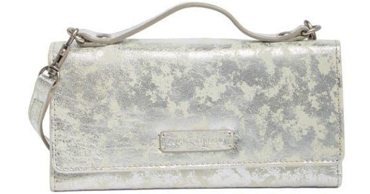 Lucky Brand Kaur Leather Crossbody Wallet in White | Lyst