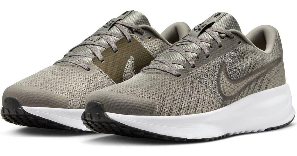 Nike Run Defy Running Shoe in Gray for Men | Lyst