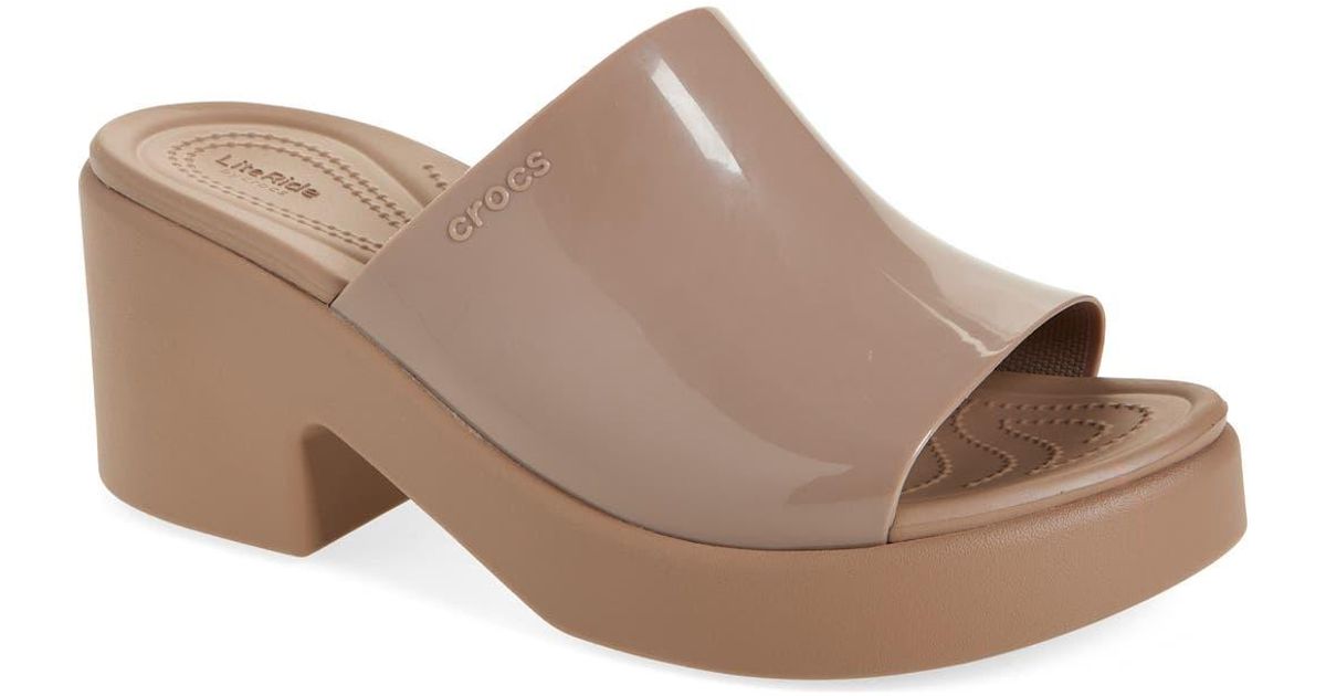 Crocs™ Brooklyn Platform Slide Sandal in Brown | Lyst