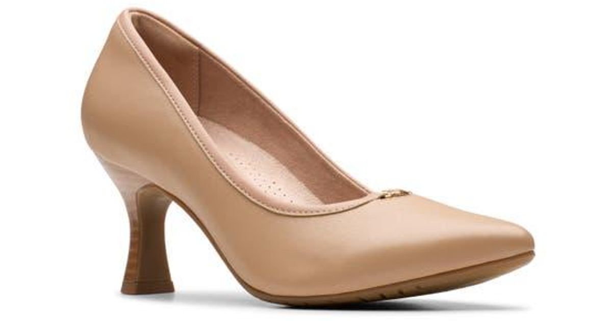 Clarks Kataleyna West Pump | Lyst