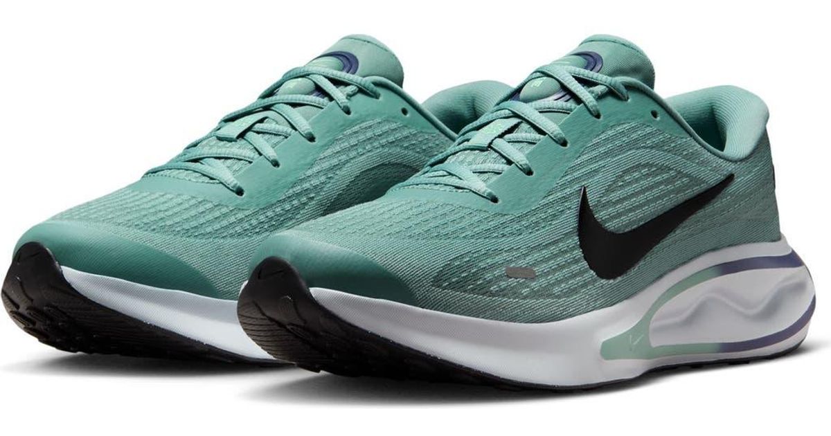 Nike Journey Road Runner Sneaker in Green for Men | Lyst