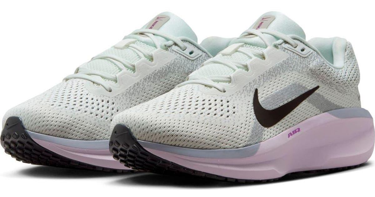 Nike Air Winflo 11 Running Shoe in Metallic | Lyst