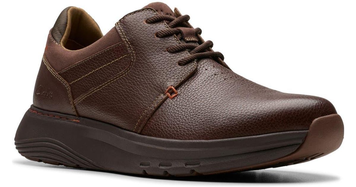 Clarks Motion Trek Leather Derby Shoes in Brown for Men | Lyst