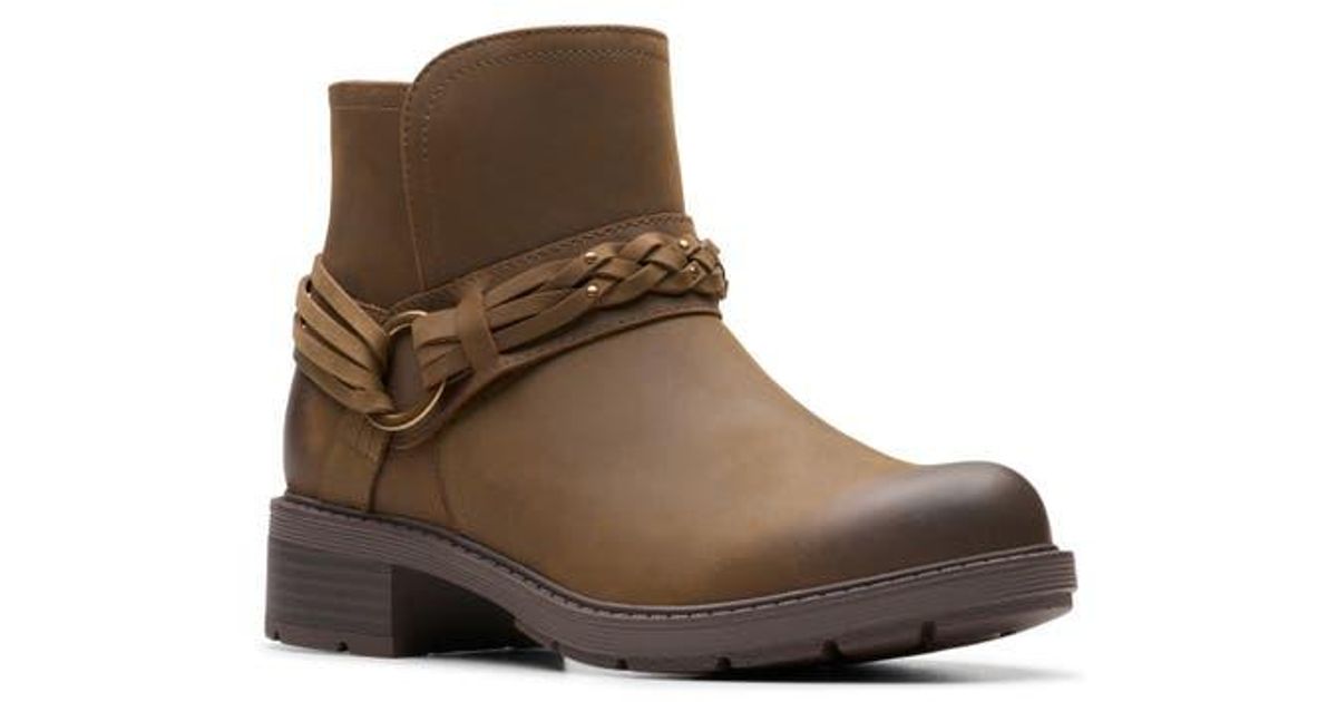 Clarks Oiled Leather Side-Zip Booties in Brown | Lyst