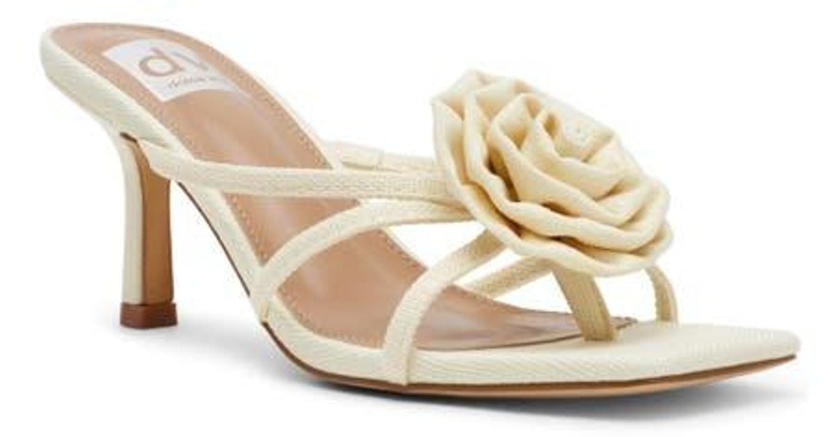 Dolce Vita Zelly Rosette Sandal in Natural | Lyst