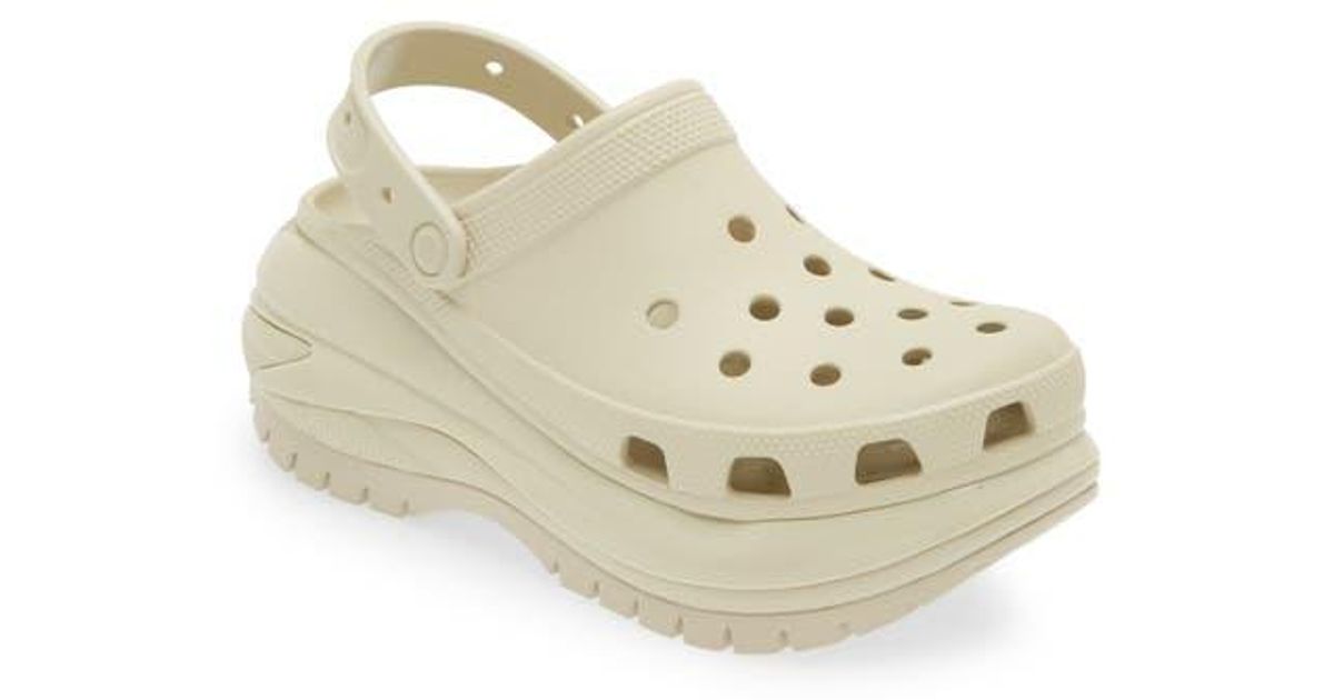 Crocs™ Classic Mega Crush Platform Clog in White | Lyst