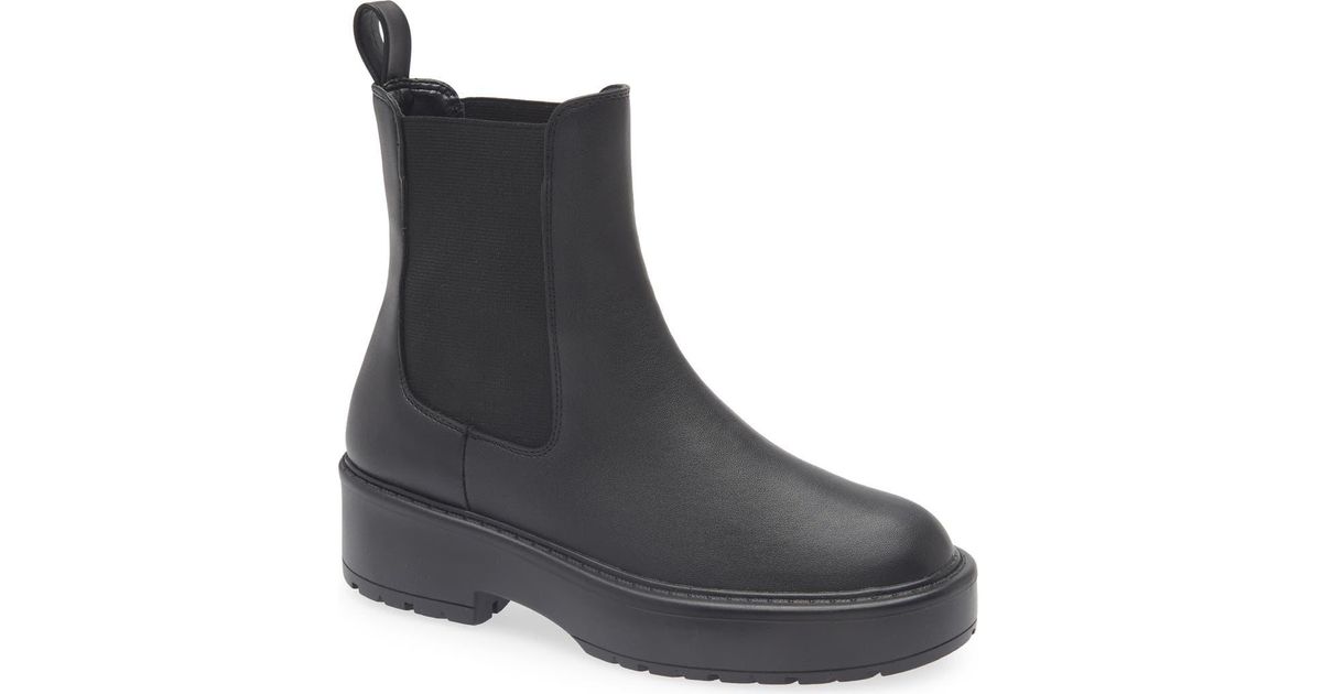 Steve Madden Madalyn Chelsea Boot in Black | Lyst