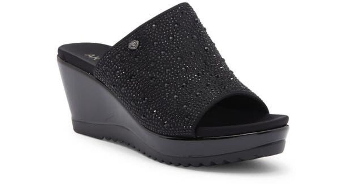 Anne Klein Rellin Wedge Sandal in Black | Lyst