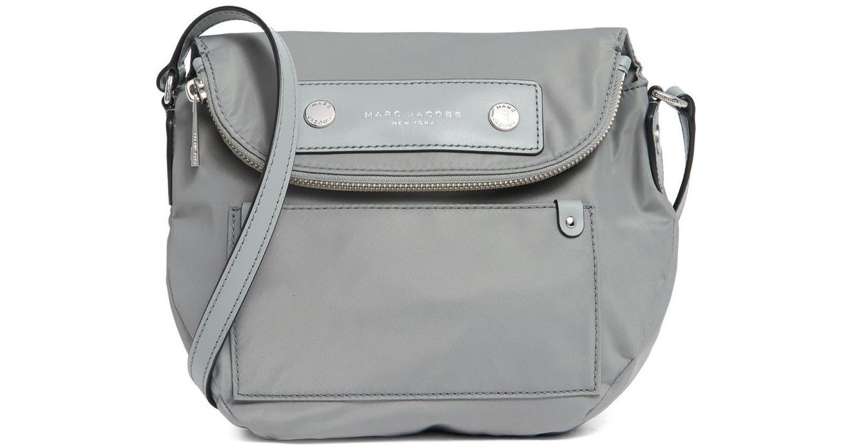 Marc Jacobs Preppy Nylon Mini Messenger Bag in Gray | Lyst