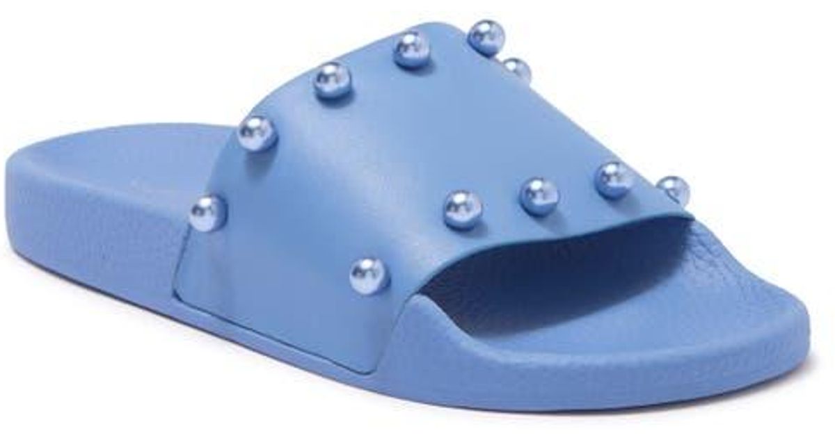 Stuart Weitzman Superstud Pool Slide in Blue | Lyst