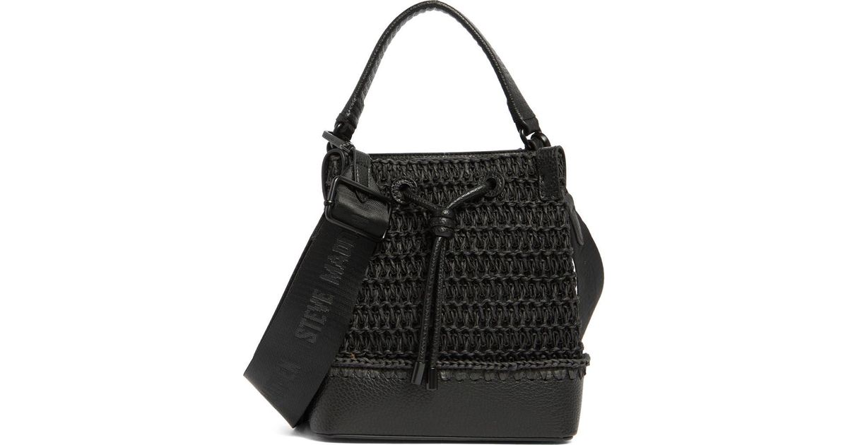 Steve Madden Macro Raffia Bucket Bag in Black | Lyst