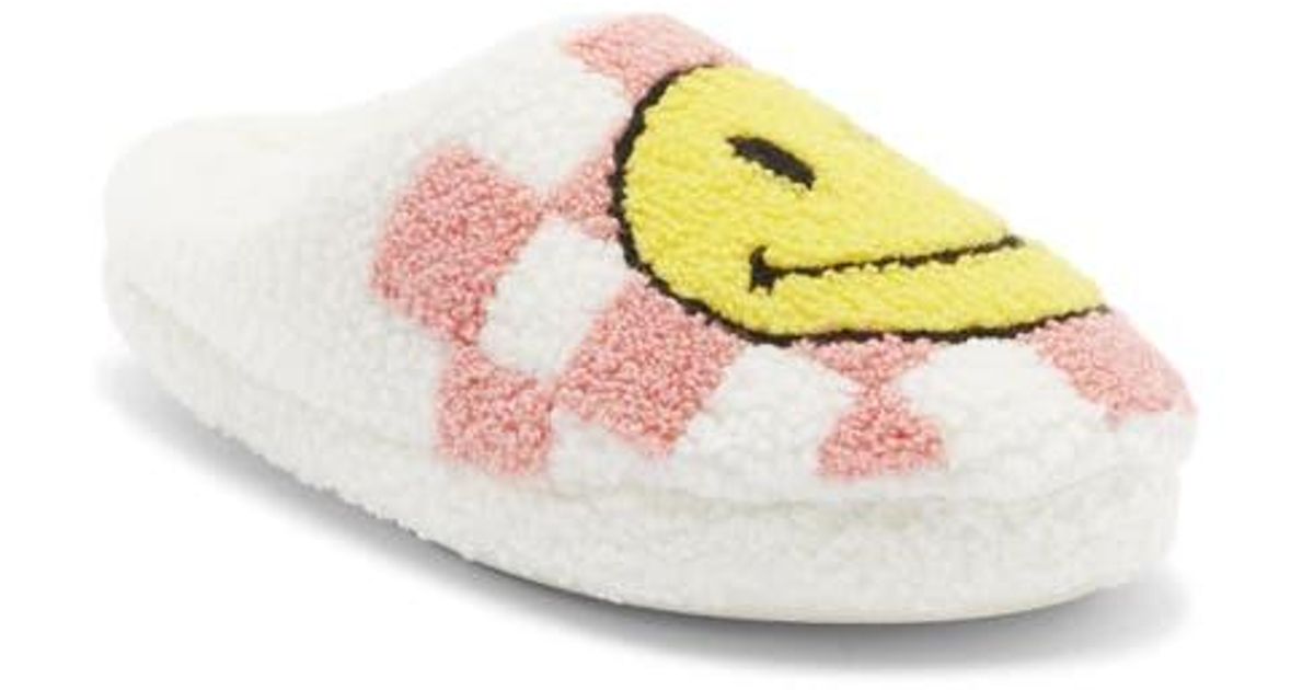 Joe Boxer Smiley Checkerboard Faux Shearling Clog in Orange | Lyst