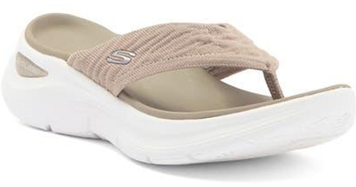 Skechers Kamaryn Thong Sandal in White | Lyst