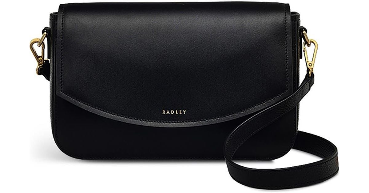 Radley River Road Small Flap Leather Crossbody Bag in Black | Lyst