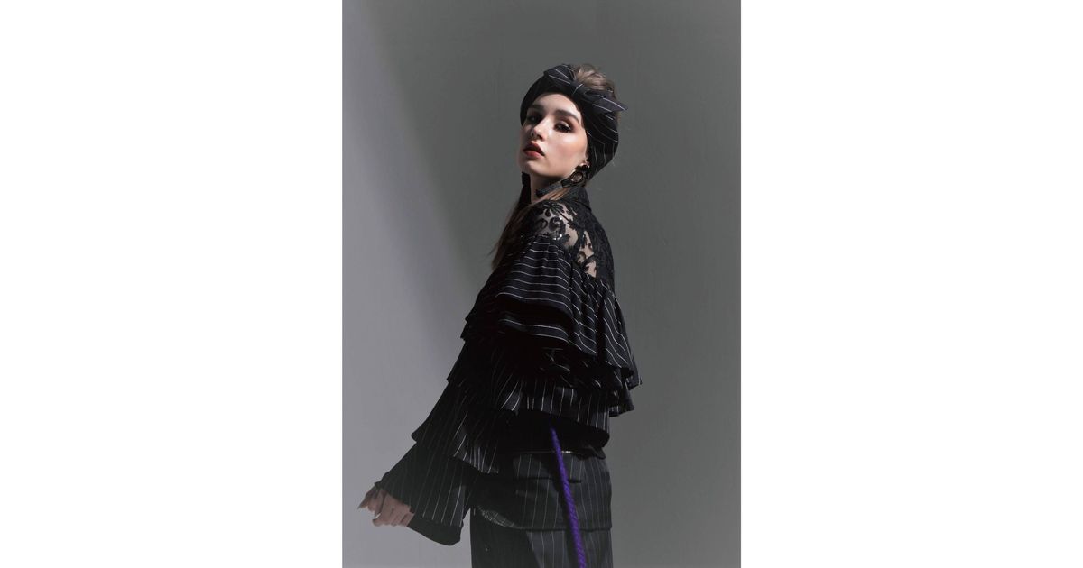 EL.BOW UNION Double-wing Cape Jacket in Gray | Lyst