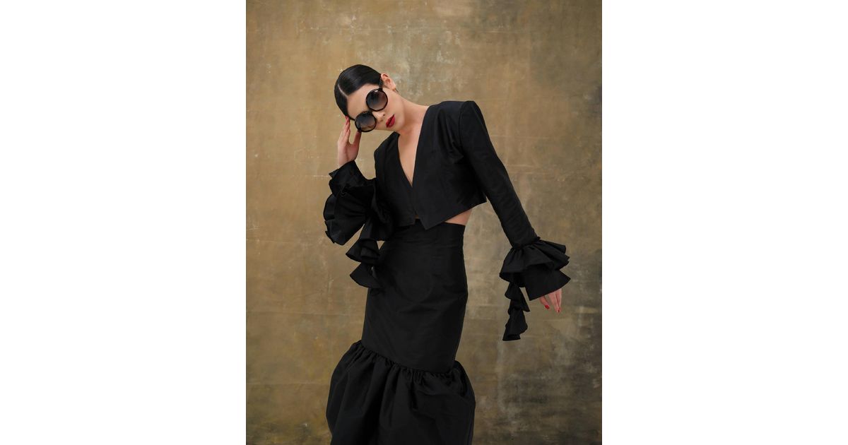 La Femme Roje Shadowed Cropped Blazer | Lyst