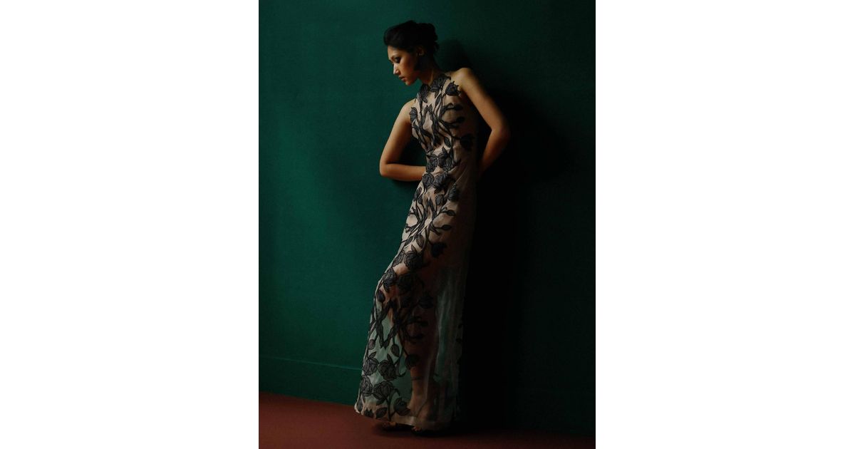 Shriya Khanna Embroidered Tulips Sheer Gown in Green | Lyst