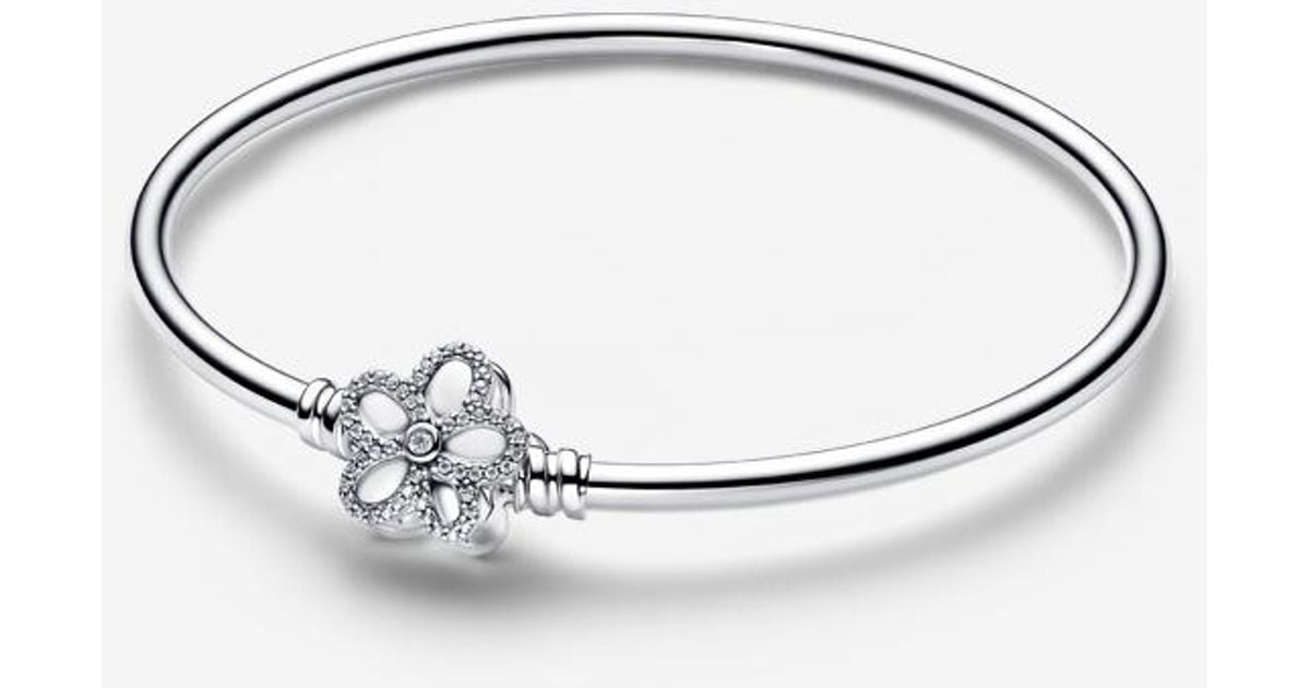 PANDORA Pavé Flower Bangle in Metallic | Lyst UK