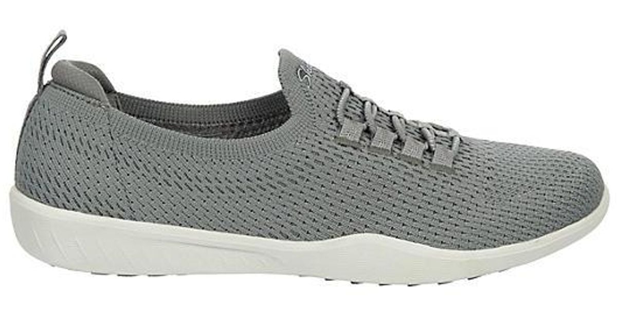 Skechers Newbury St Starlight Stroll Slip On Sneaker in Black | Lyst