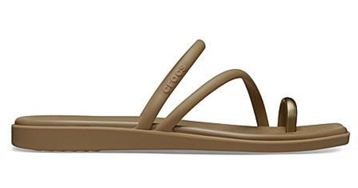 Crocs™ Miami Metallic Toe Loop Sandal in Black | Lyst