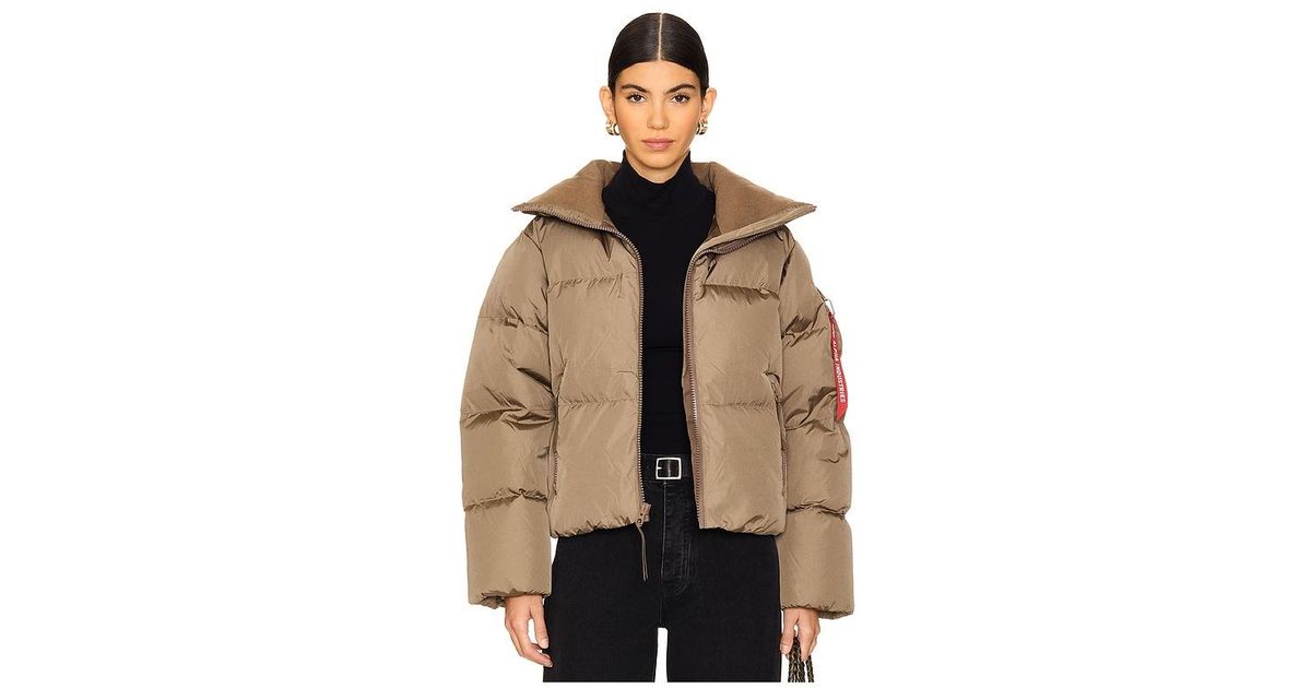 Alpha Industries Sierra Short Puffer in Natural | Lyst
